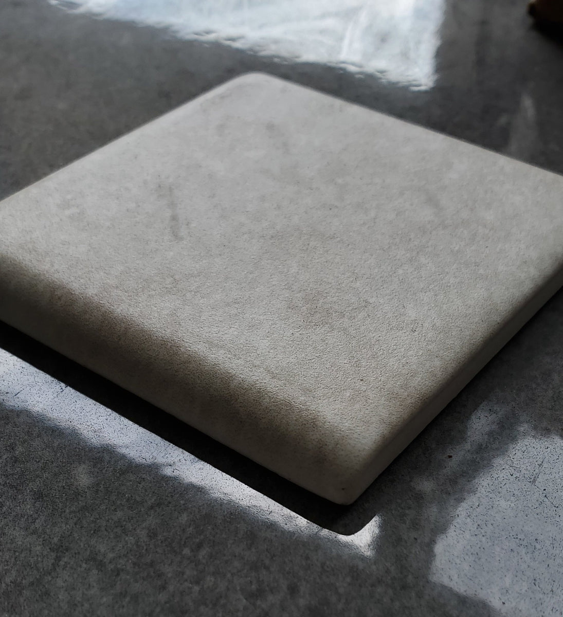 Beige Ceramic Bullnose Corner Wall Trim Tile (3" x 3") | difepi tiles
